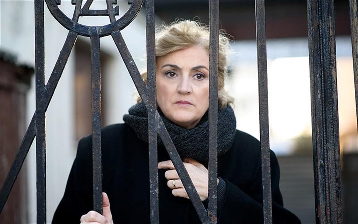 Συμβολαιογράφος (theatrical-play.show.meta_title_component 2021 ...